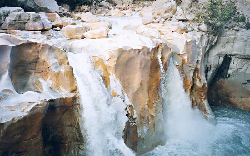 Destinos de ensueño: Por las fuentes del Ganges: el río sagrado