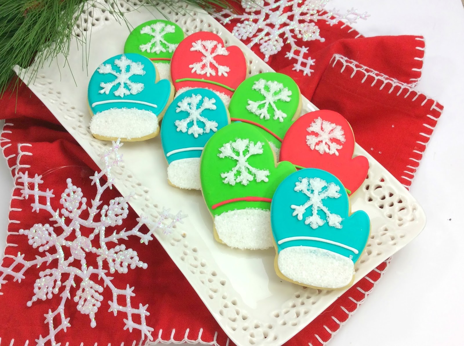 Snow Mitten Sugar Cookies | Served Up With Love