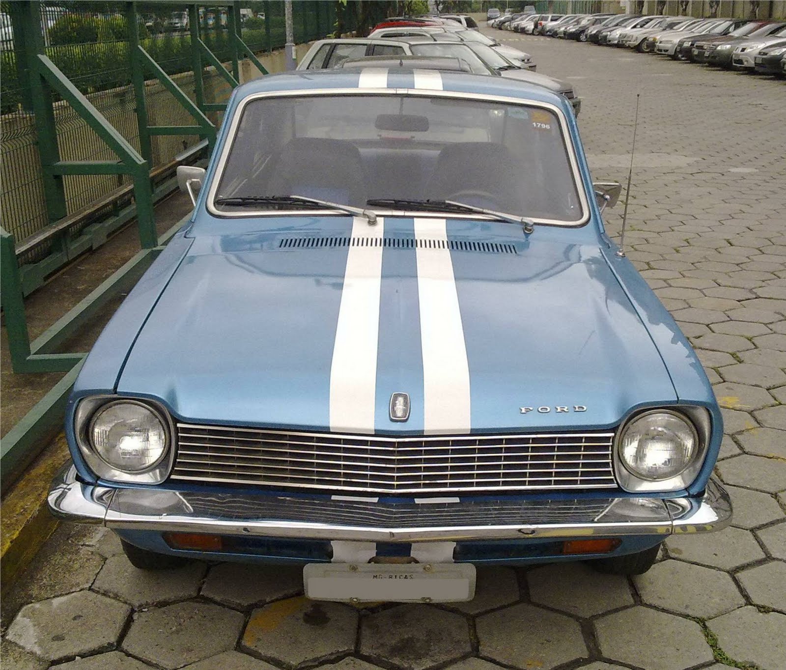 Registros Automotivos do Cotidiano: Ford Corcel 1976