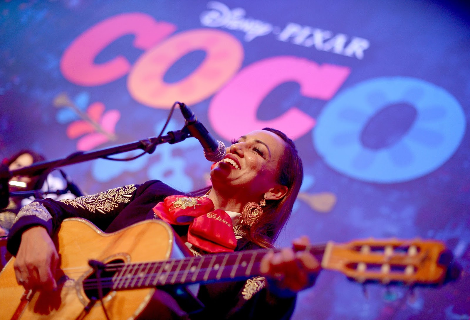 Sasaki Time: Disney•Pixar’s “Coco” Makes Marigold-Carpet Premiere in ...