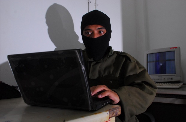 Cara Tim Cyber Polri Identifikasi Penipu Online dan Penyebar Hoax ...