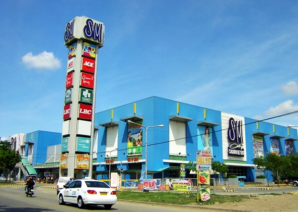 SouthernDC Post: SM City Gensan - The largest mall to open in Central ...