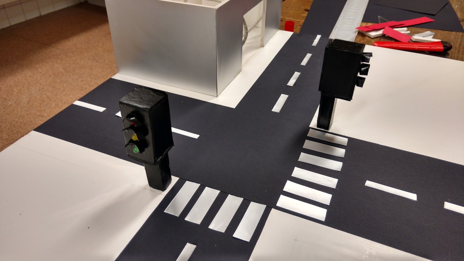 fp Kanarias: Seguimos con las maquetas de Arduino