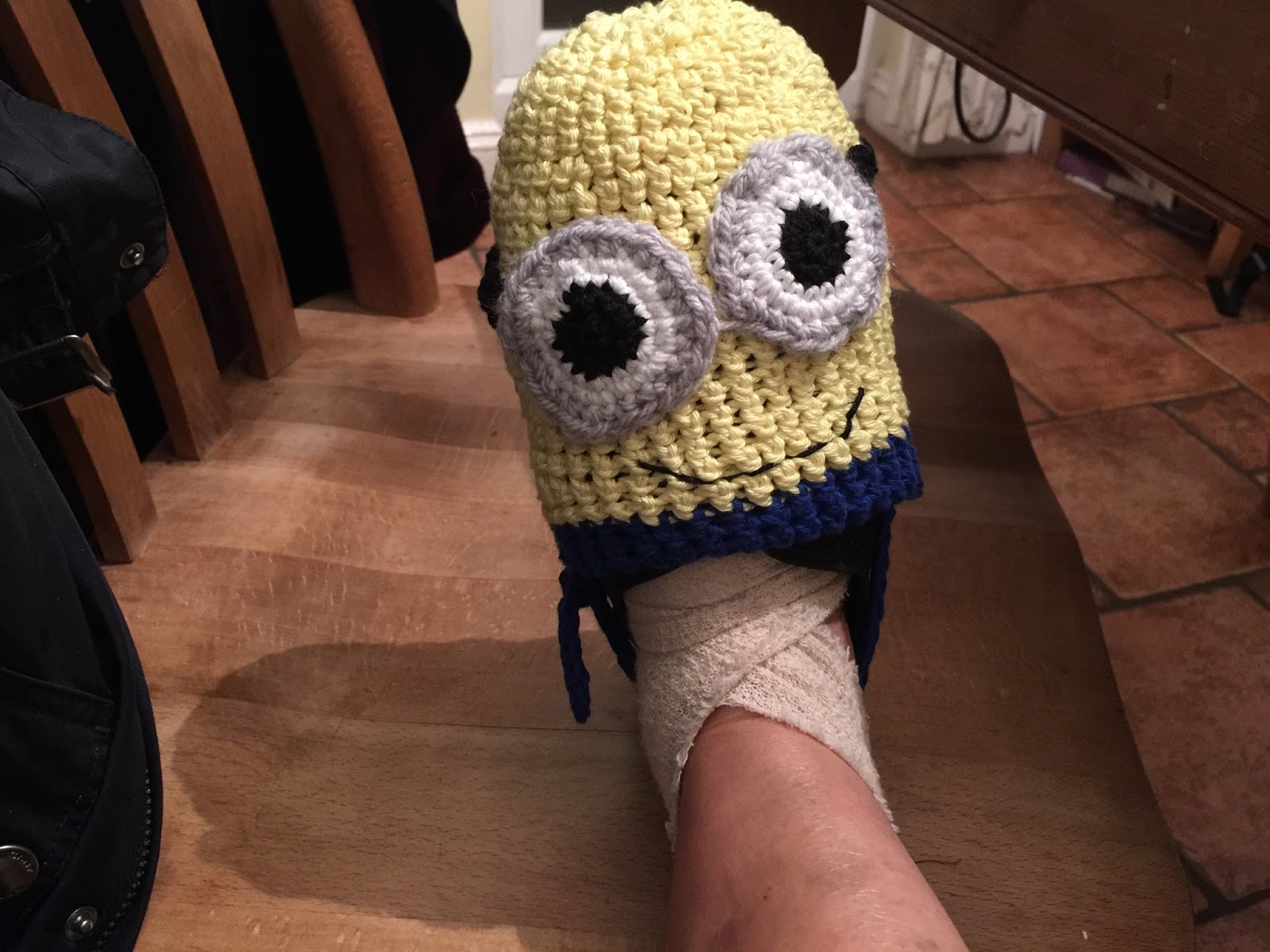 Confessions of an Oxfordshire stitcher: MINION pattern for the foot...