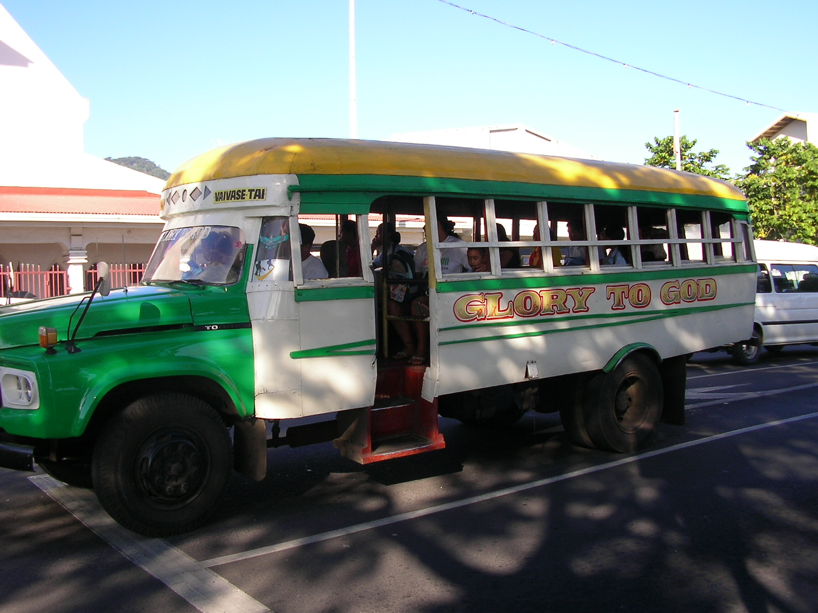 Glennis's Blog page ........................ Welcome.: Samoan buses and ...