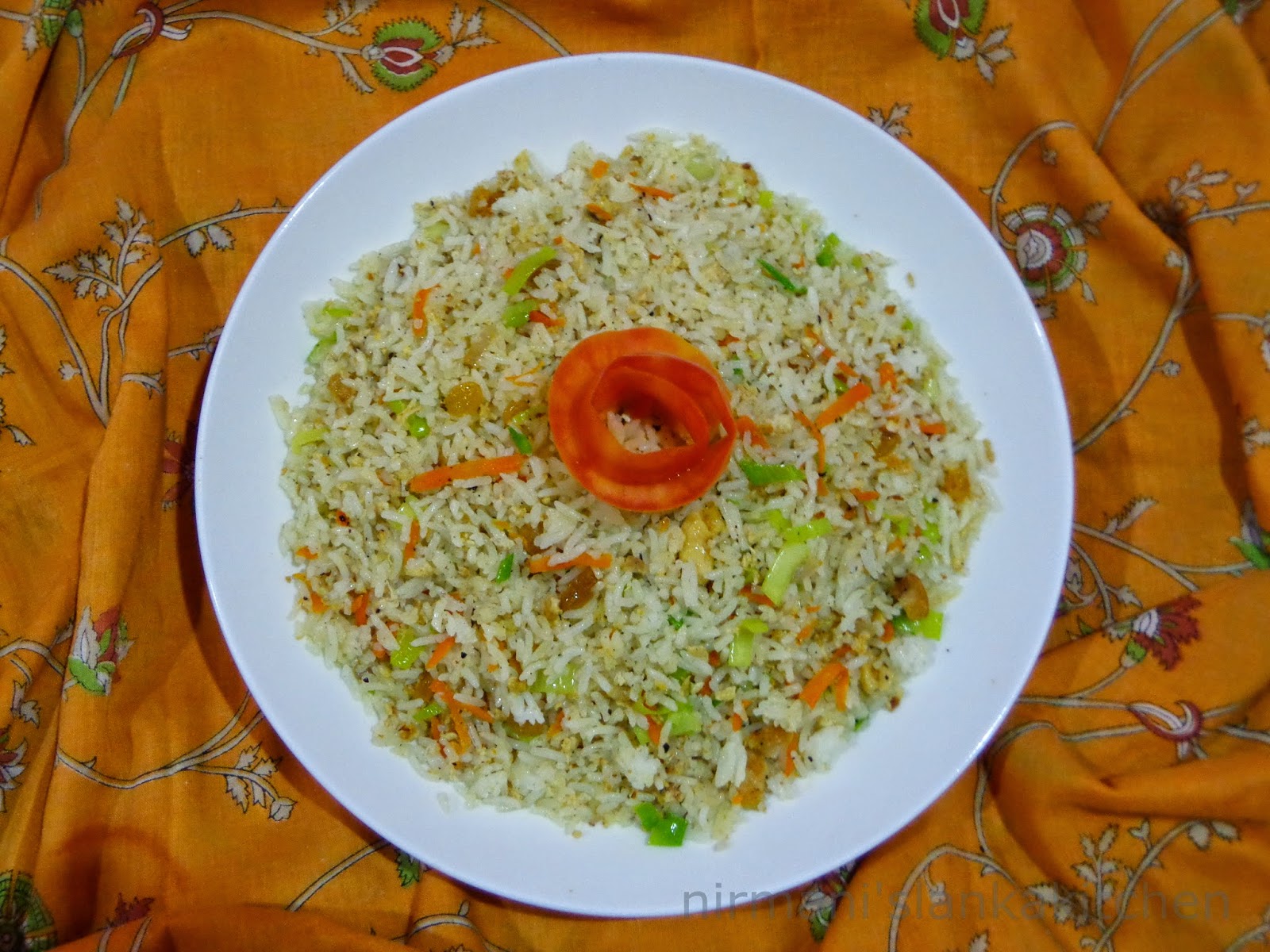 nirmani's lanka kitchen: chicken fried rice ( Sri Lankan style)