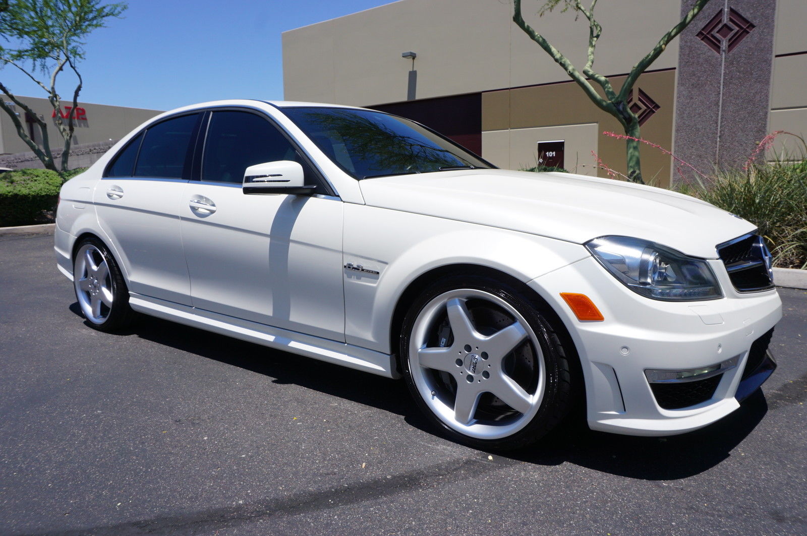 Mercedes-Benz C63 AMG Facelift | BENZTUNING