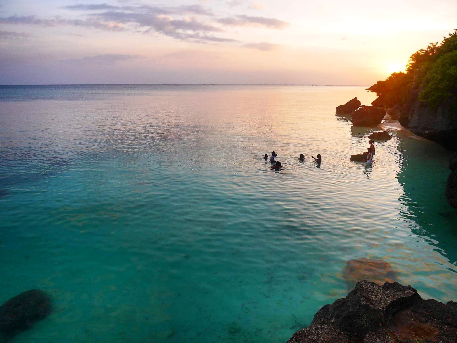 Bantayan island, Filippiinit - Coconuts and Good Vibes