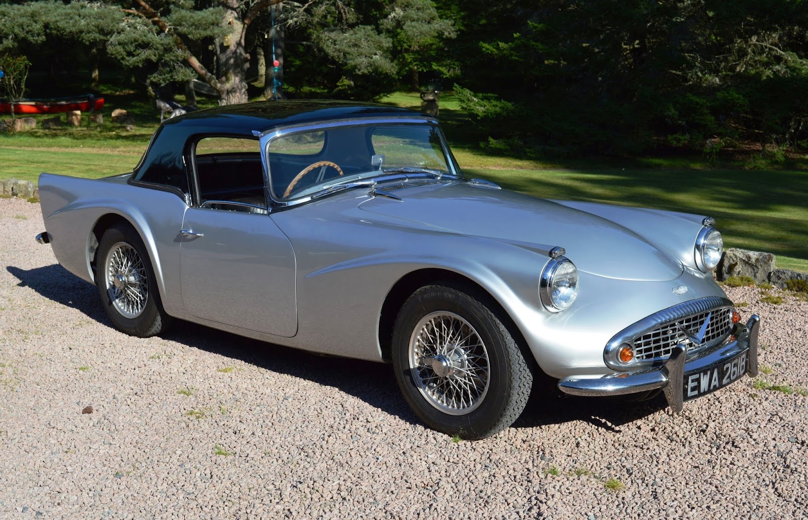 Daimler SP250 Dart - Top Sports Cars
