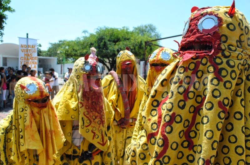 Historia de las danzas comedias y parodias tradicionales rituales ...