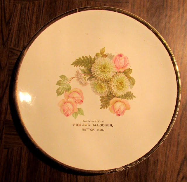 Sutton Nebraska Museum: Commemorative Plates of Sutton