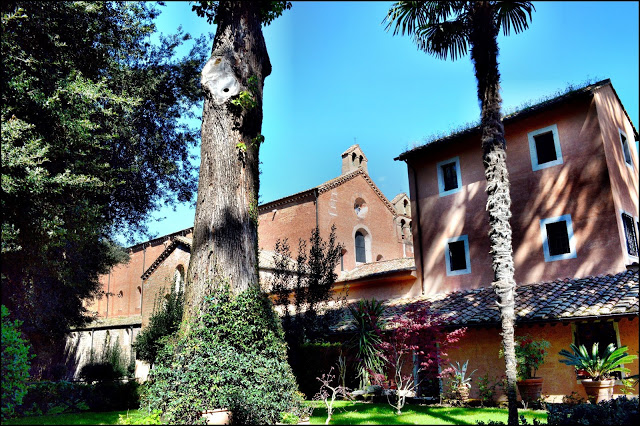Hotel Montecarlo Roma: Abbazia delle Tre Fontane