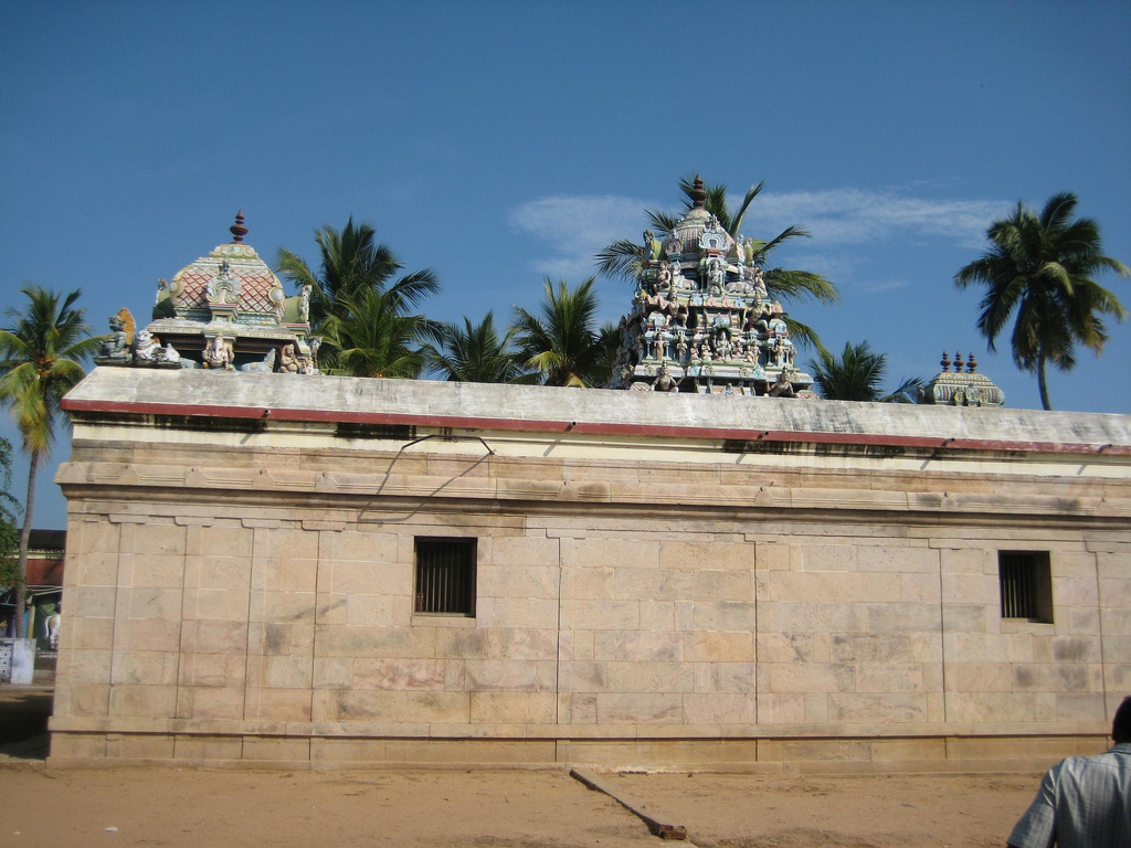 Tamilnadu Tourism: Mahudeshwarar Temple, Kodumudi – The Temple