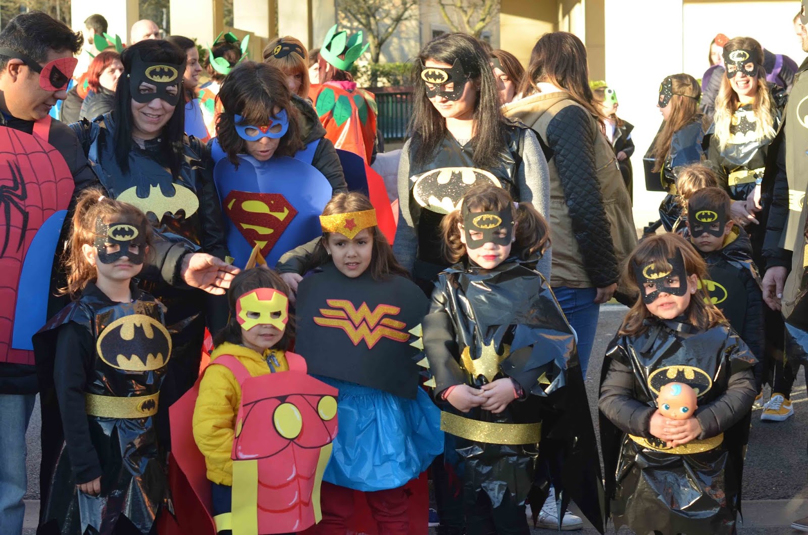 Los superhéroes llegan al desfile de carnaval ~ AMPA Saavedra - CEIP ...