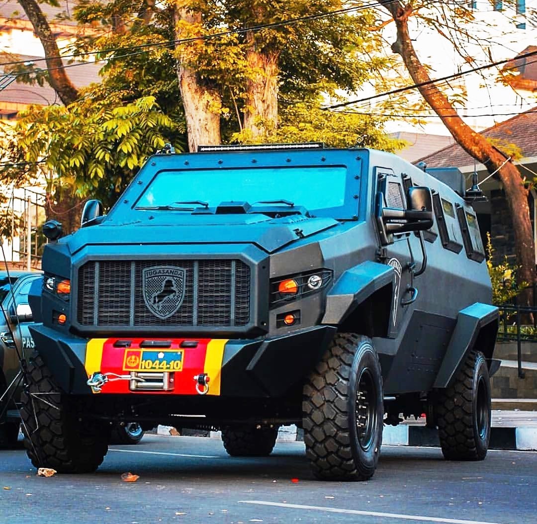 DEFENSE STUDIES: Turangga APC Mulai Dikirimkan ke Paskhas TNI AU