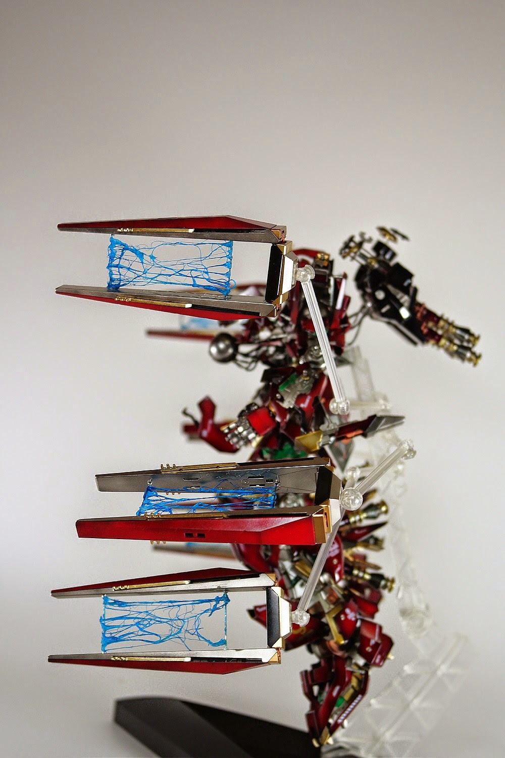 Gundam Family: MG 1/100 Nu Gundam 'Neo Zeon Colors' Open Hatch Custom Build