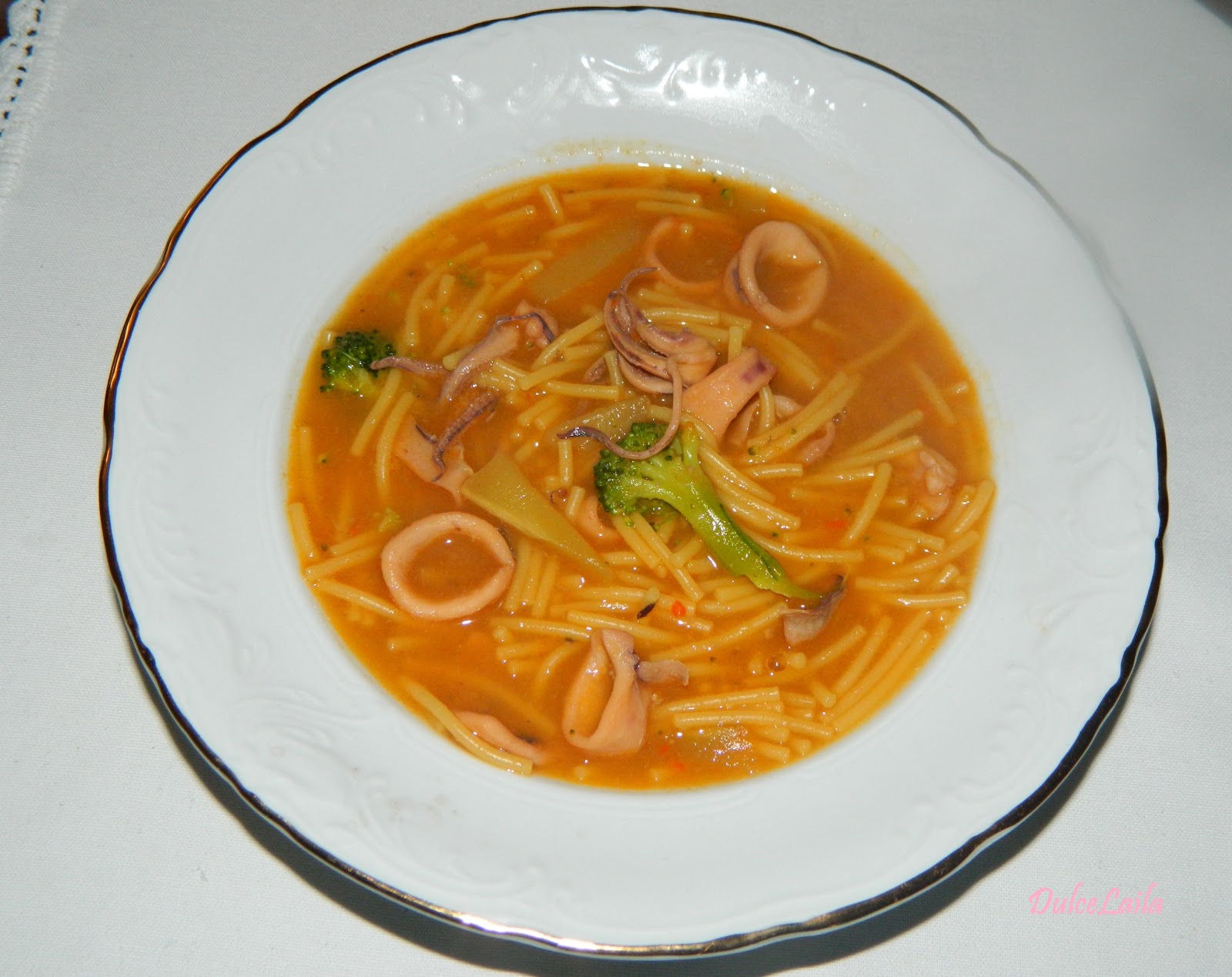 DulceLaila: Fideos con calamares