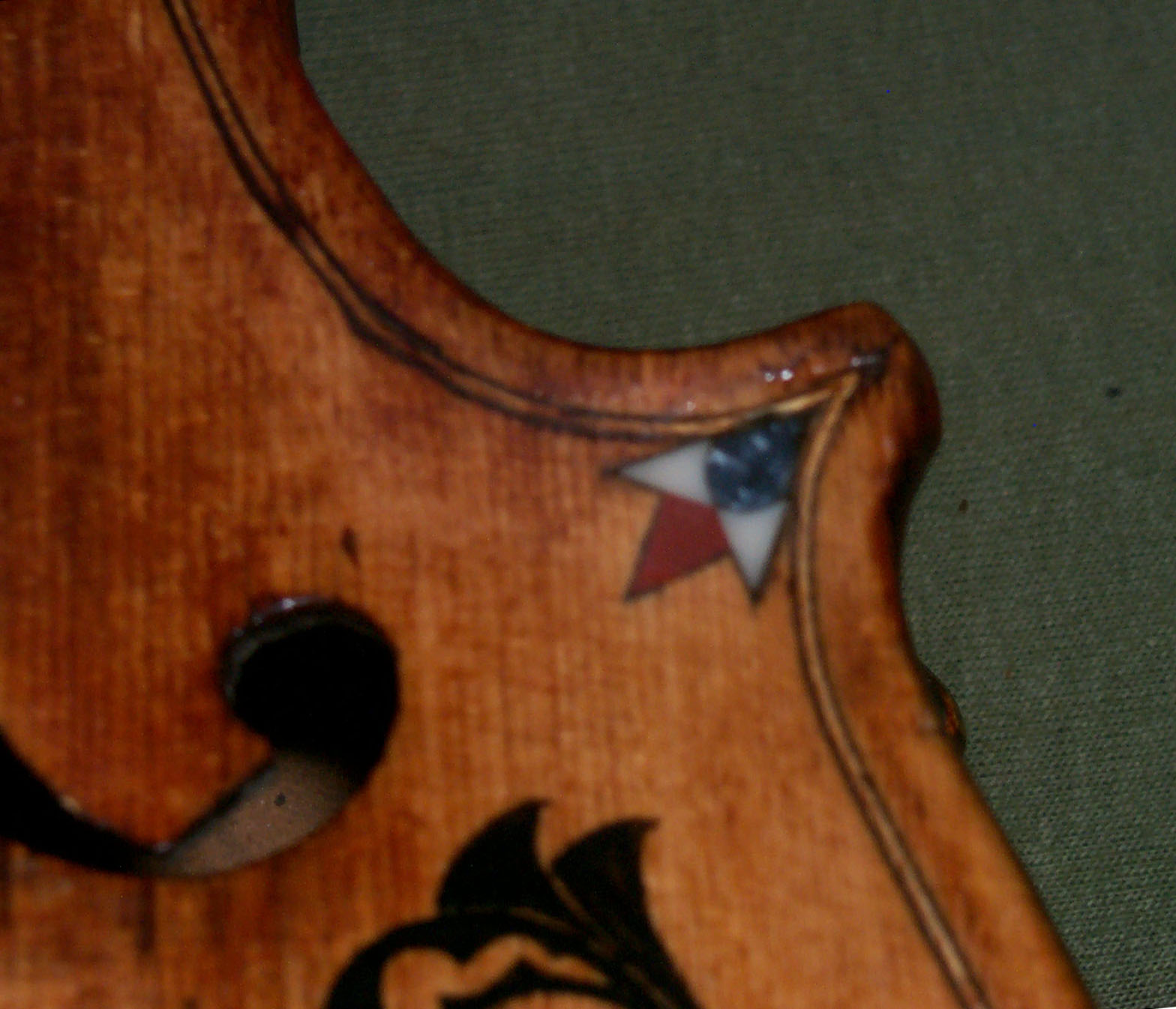 joel peyton, luthier: hardanger fiddle