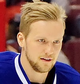 Today In NHL History - Alex Edler Beats Fleury