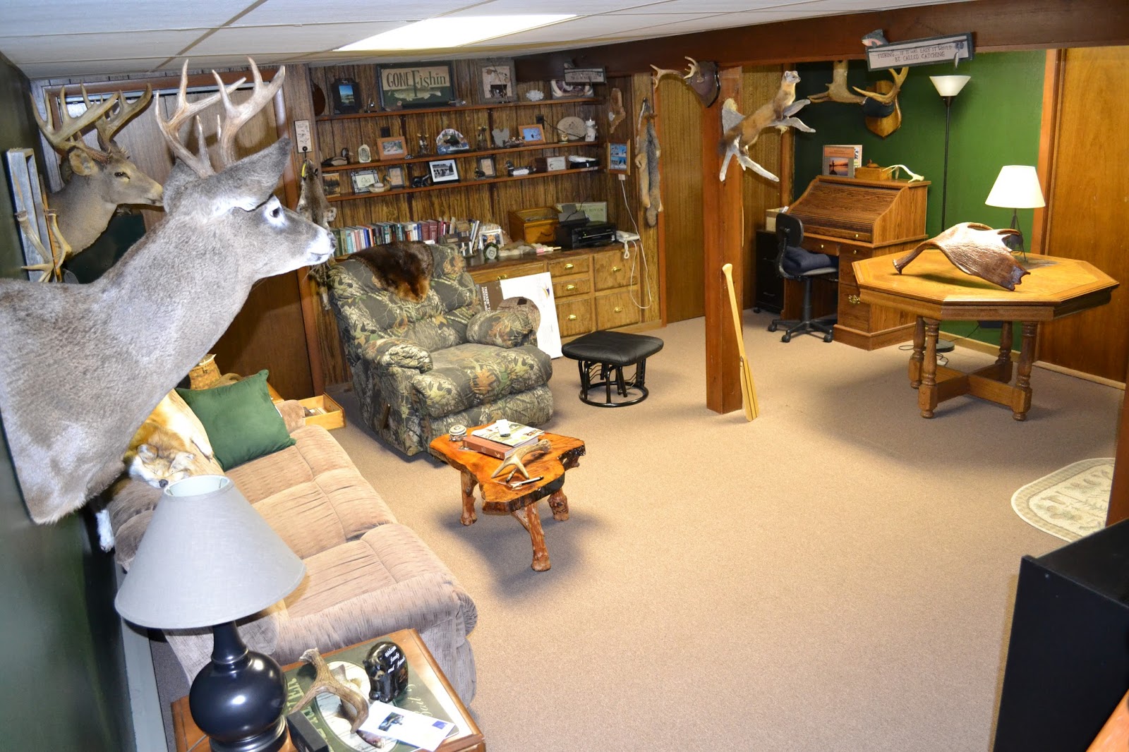 Northern Maine Ridge Runners and River Rats: Trophy Room ... Den ...