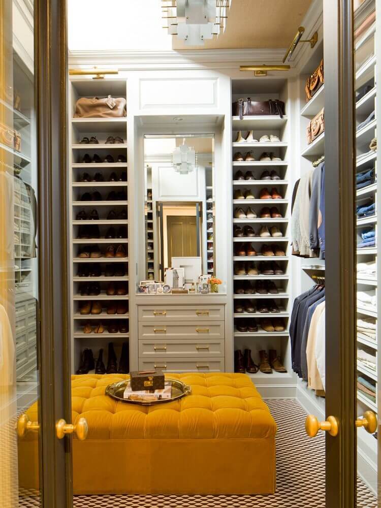 WALKING CLOSET IDAMAN