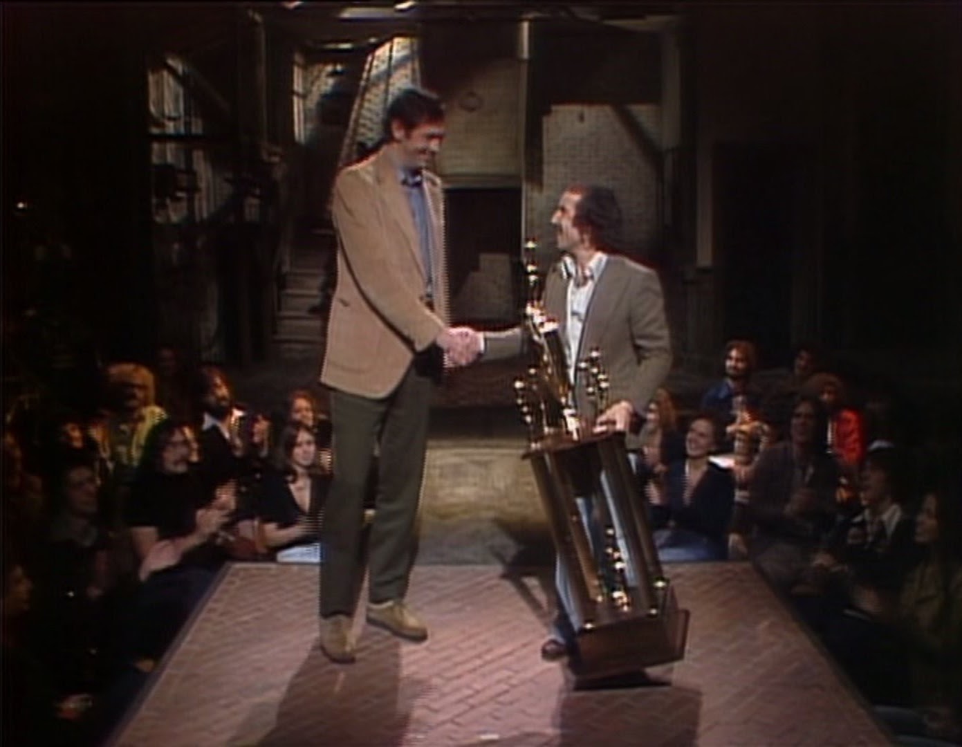 Classic SNL Reviews: Season 1, Episode 2, Host:Paul Simon, with Art ...