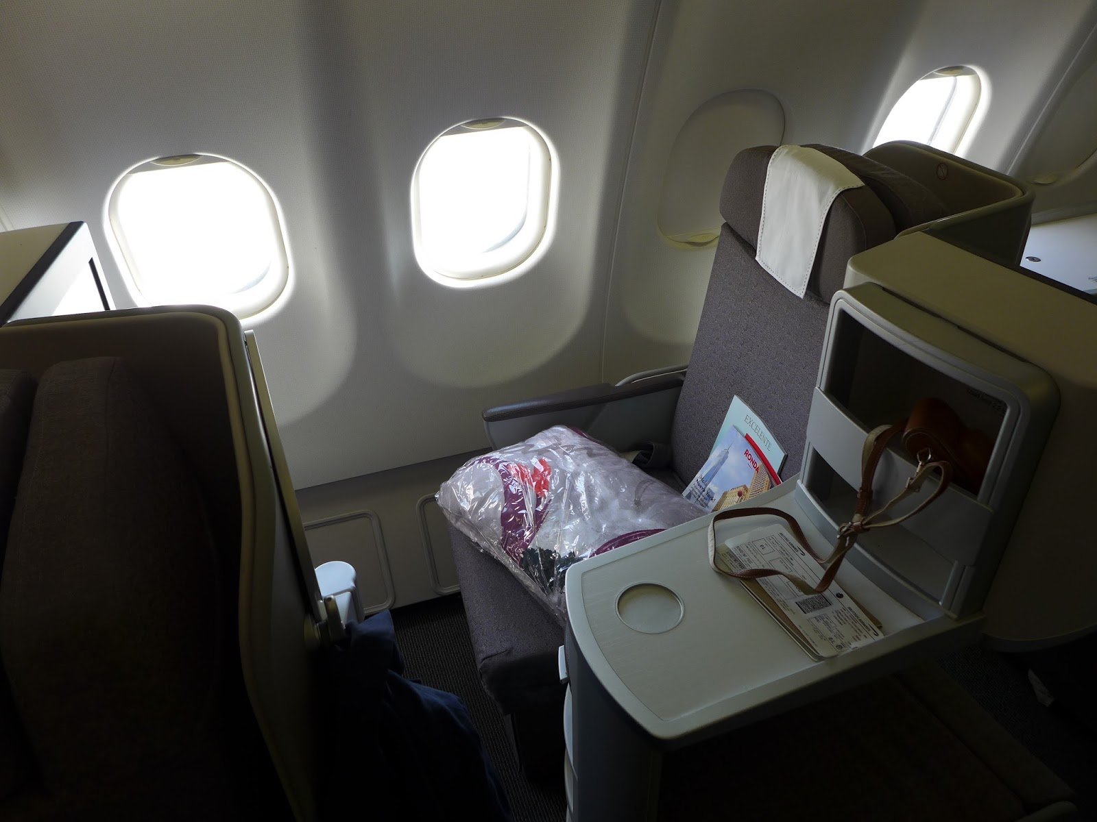 Transatlantic flight, Madrid- Havana, Iberia, business class meals ...