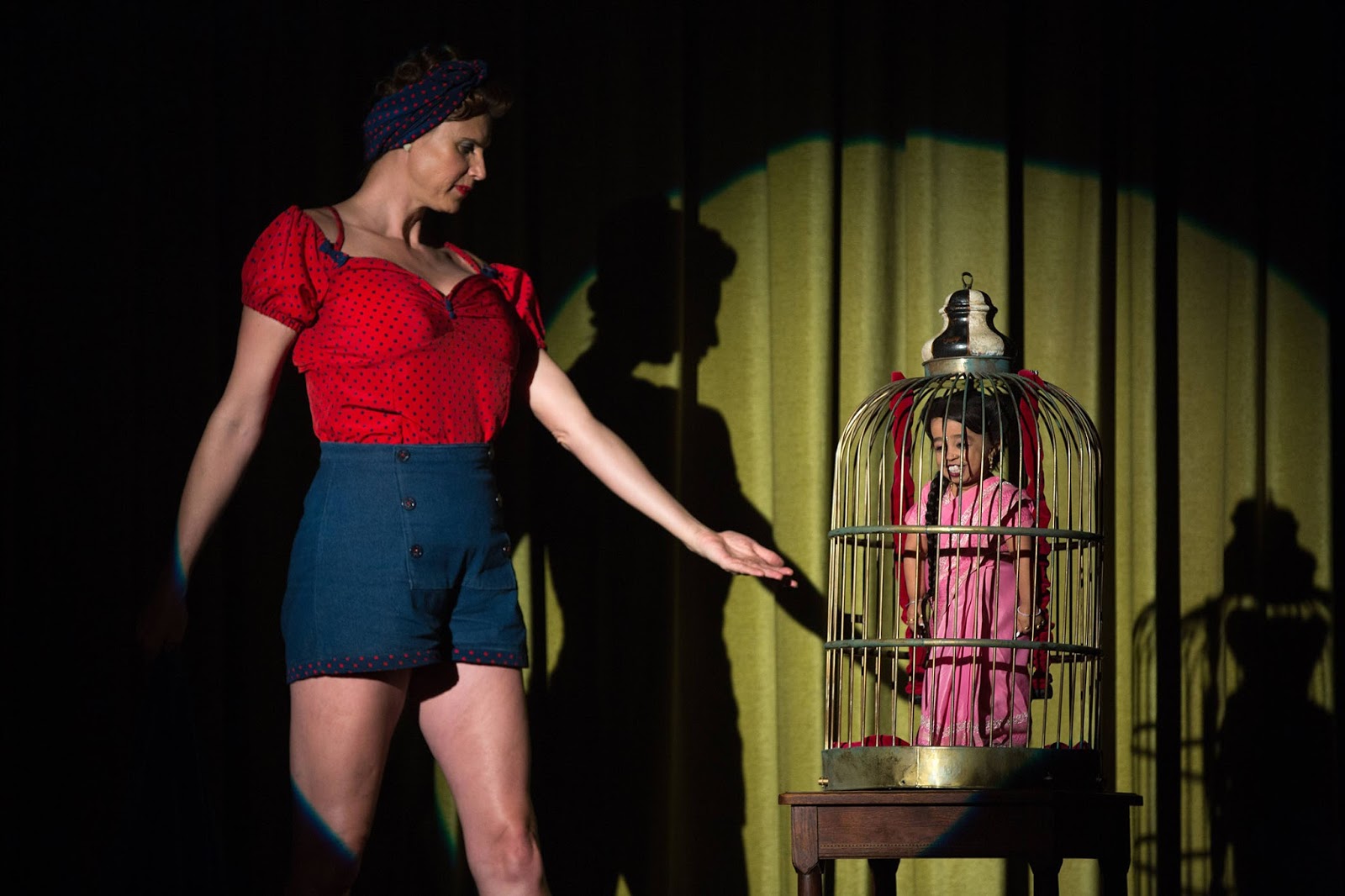 Recap | American Horror Story: Freak Show (4x01)