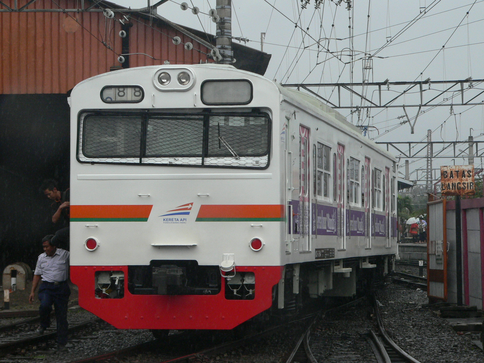 インドネシア鉄道ファン: Trial Run Seri 103 Ex-JR East 103 E22F | 元JR東日本103系ケヨE22の試運転