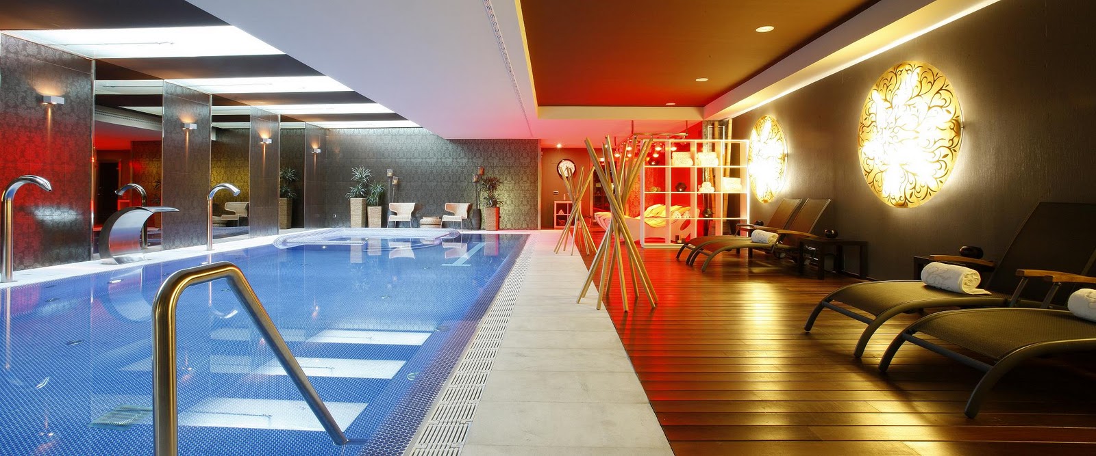 Hisbalit mosaico: Relax en un spa de lujo
