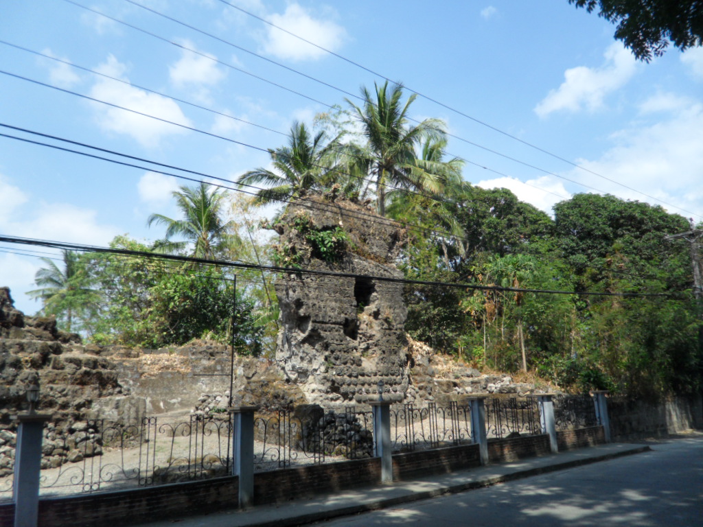 Ruins of Old Taal Church @ San Nicholas, Batangas