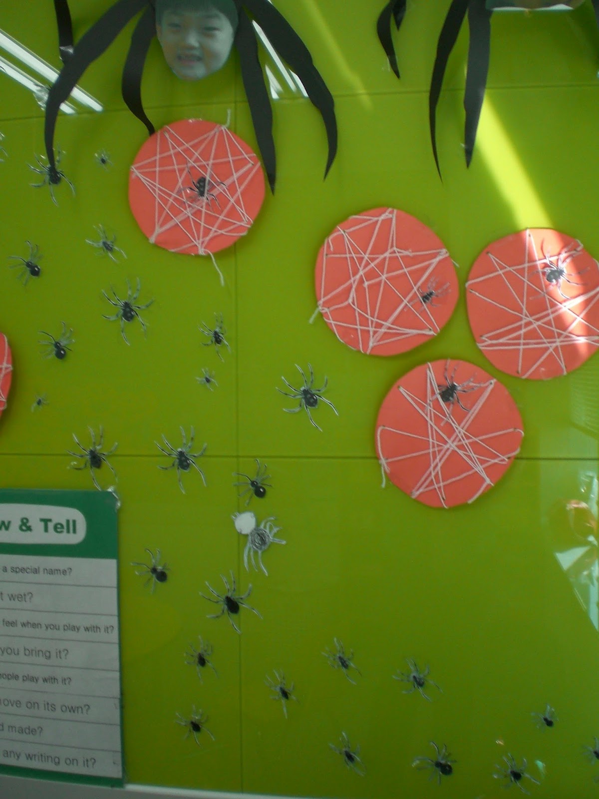 DIY Halloween Classroom Decor | The Mosbys in China