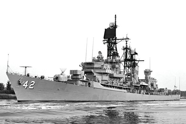 G.GYSSELS SHIPCOLLECTION: USS MAHAN DDG 42 ex DLG 11
