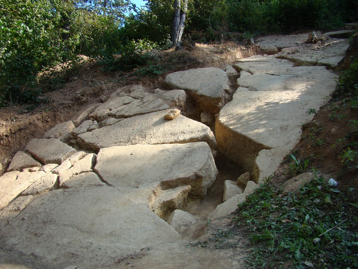 prana infos: Pyramides ou pas, à Visoko (Bosnie)