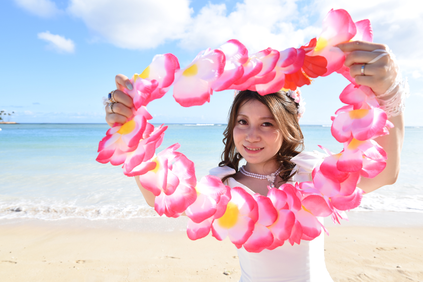 Hawaii Wedding Flowers: Blue Lei Pink Lei
