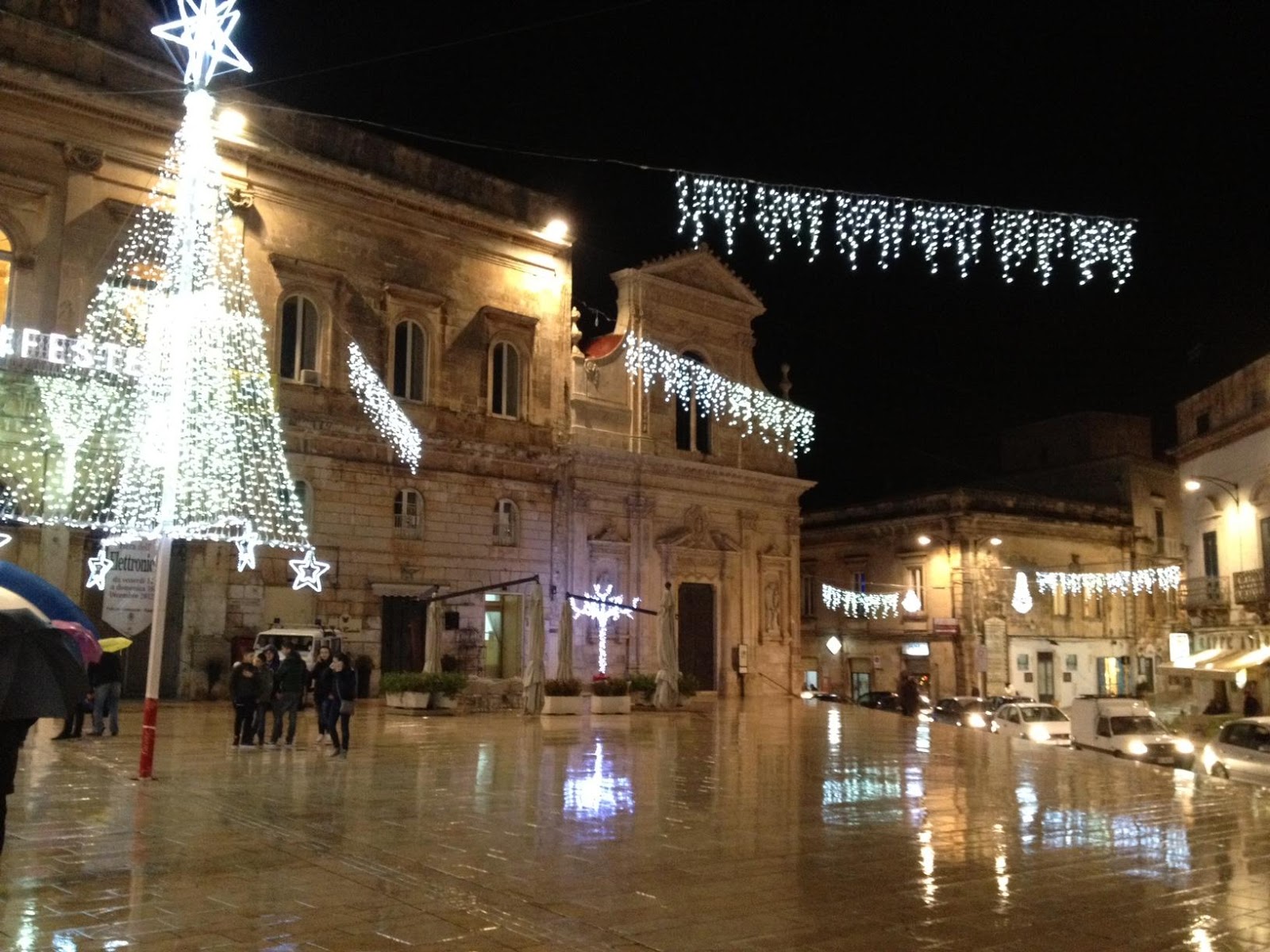 Natale a torino: Auguri di Natale ci giungono da Ostuni!
