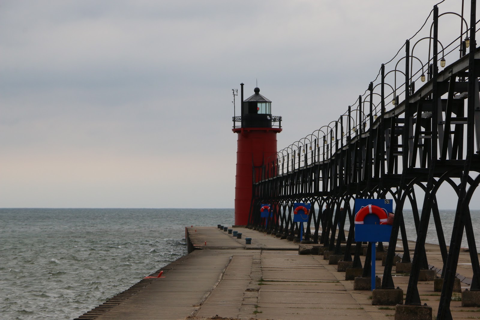 Michigan Exposures: The South Haven Lighthouse