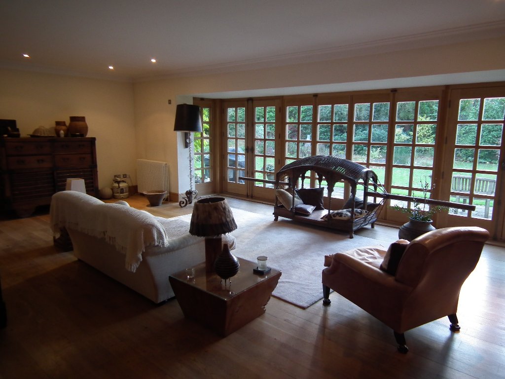 Magazine Compilation: Titlarks Hill, Sunningdale, Ascot SL5 WINDSOR