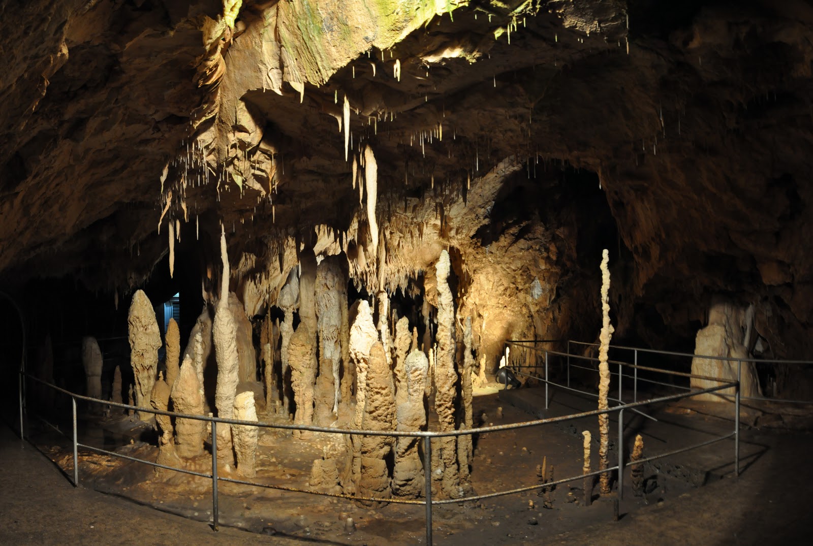 Haihui prin Lume : Pestera Ursilor