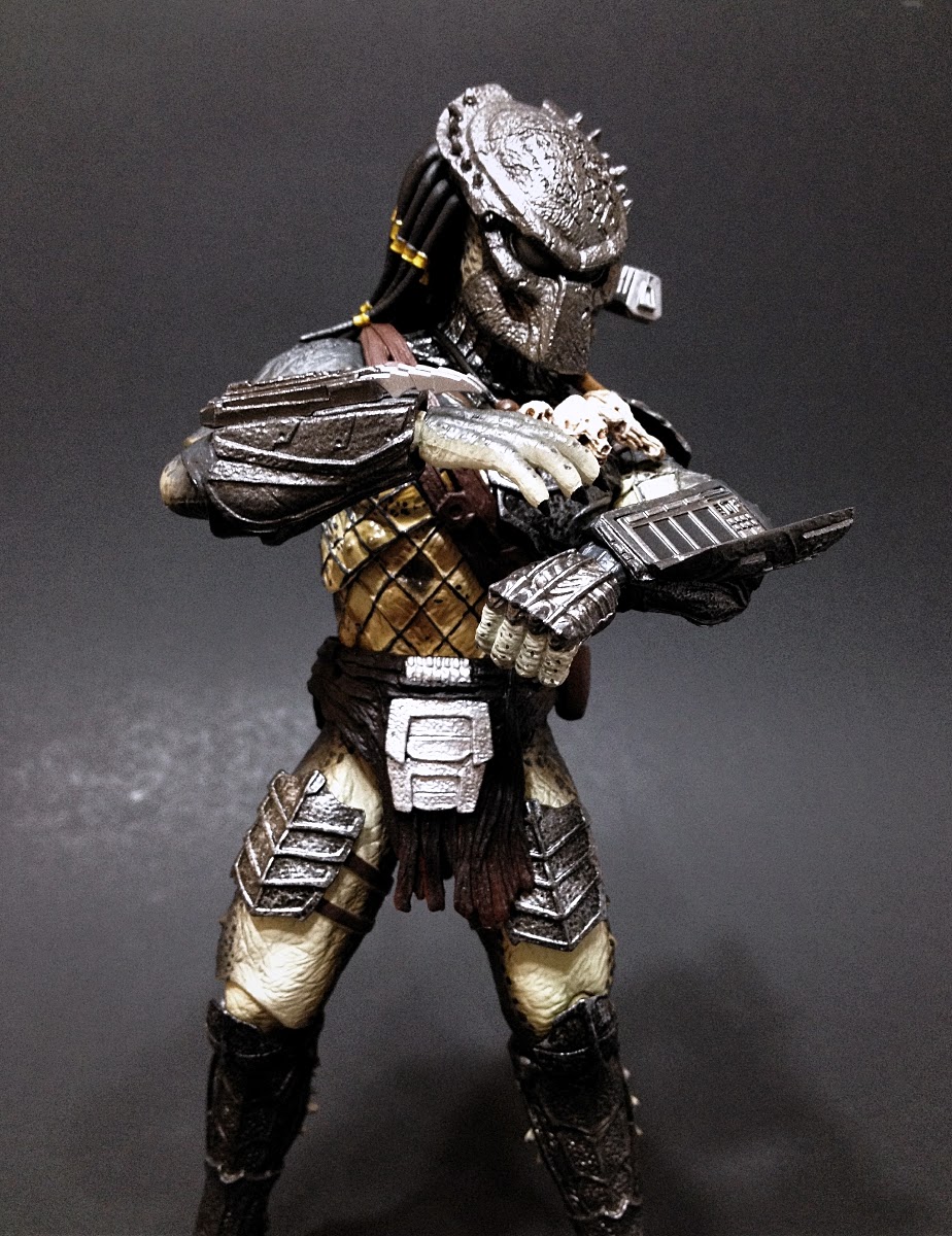 Combo's Action Figure Review: Predator Wolf: Aliens Vs. Predator (S.H ...