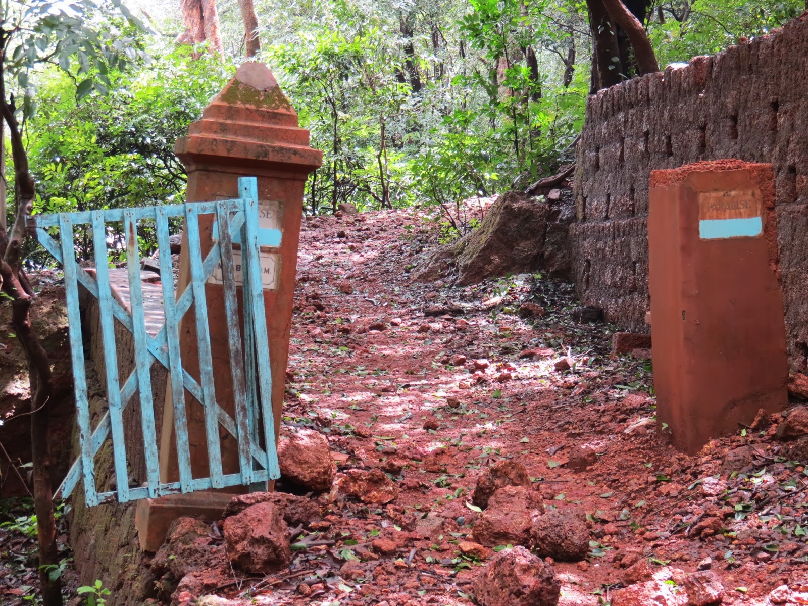 BombayJules: The Faded Beauty of Matheran