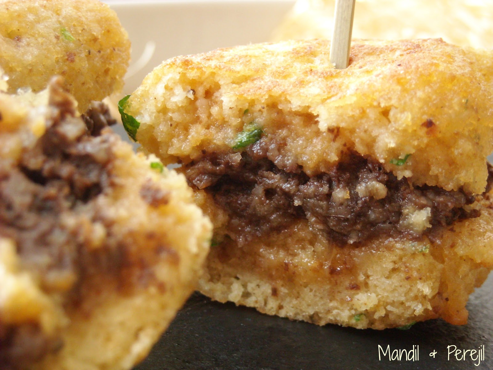 Mandil & Perejil: TAPA DE RELLENO CON MORCILLA DE FUENTE ANDRINO