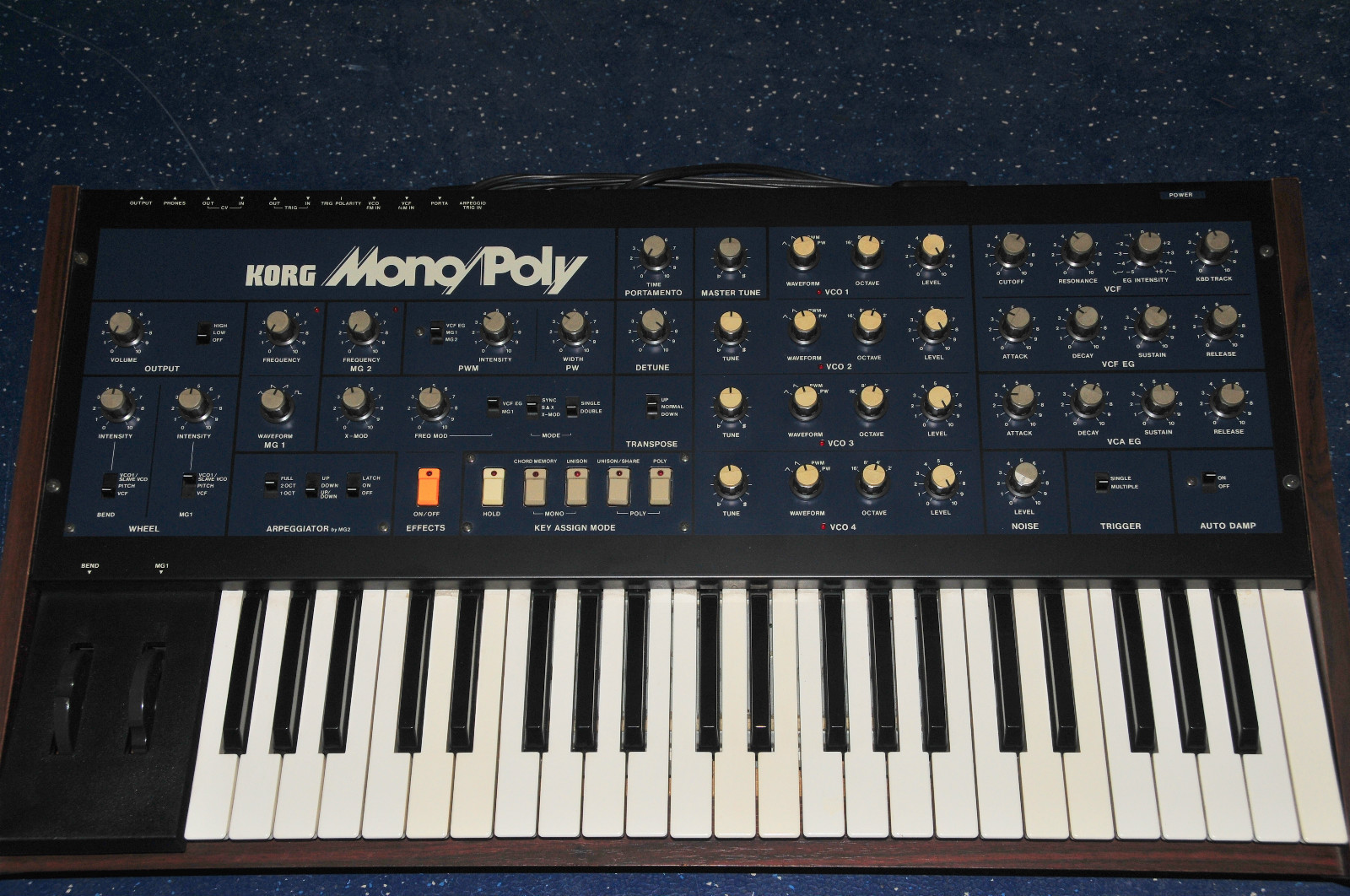 MATRIXSYNTH: Korg Mono/Poly Analogue Synth