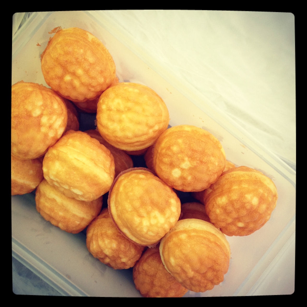 A Wife's Charmed Life: Emperor's Cream Puffs (Chinatown, Sydney)