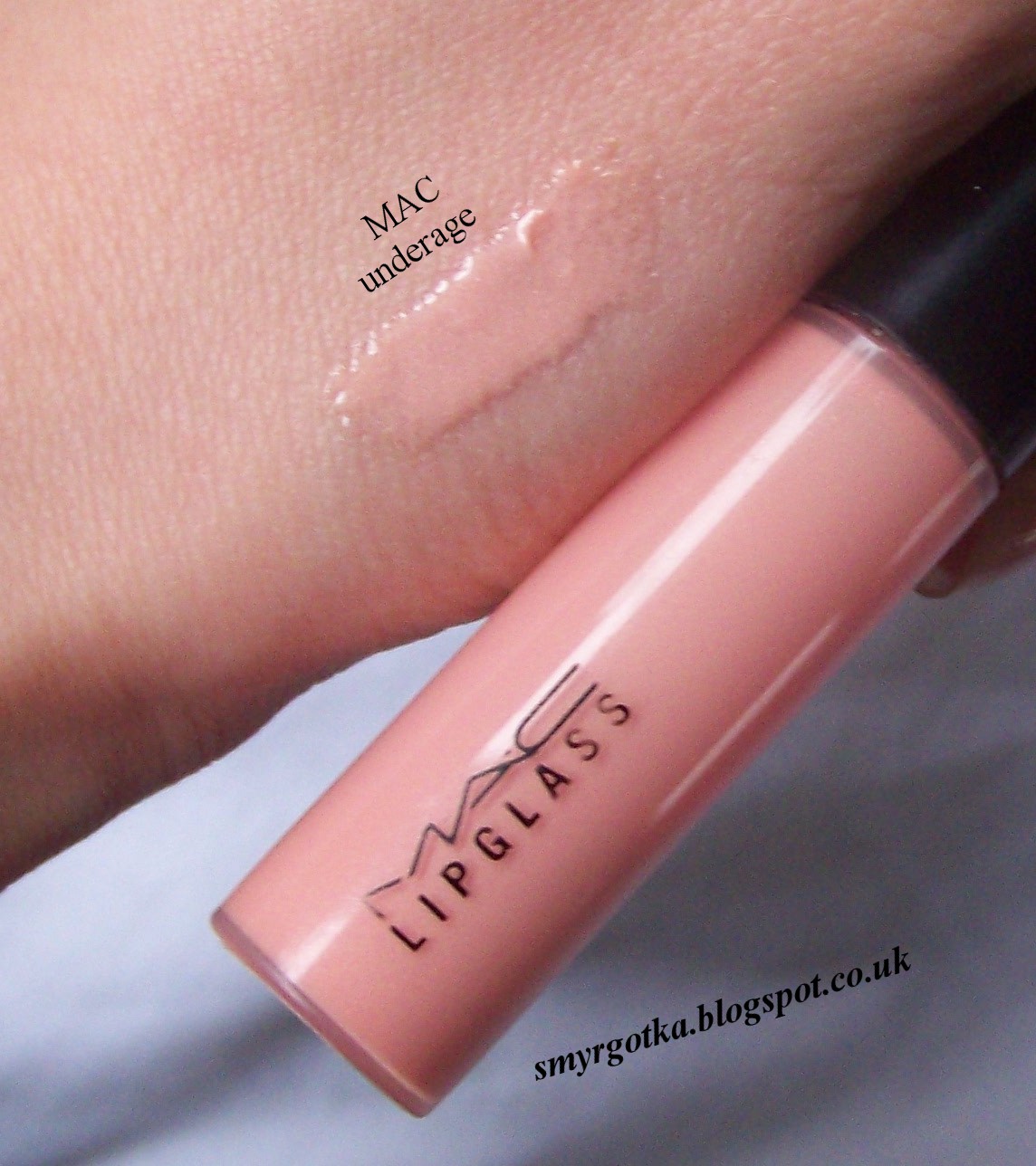 Confession of a beautyholic...: MAC ''underage'' czyli cos dla wielbicielek nudziakow