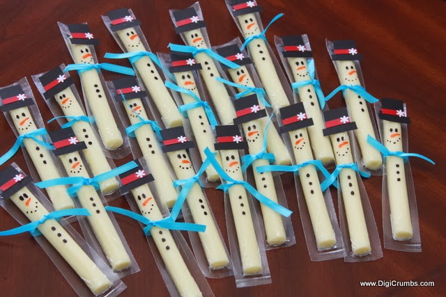 DigiCrumbs: String Cheese Snowmen - Winter PreSchool Snack