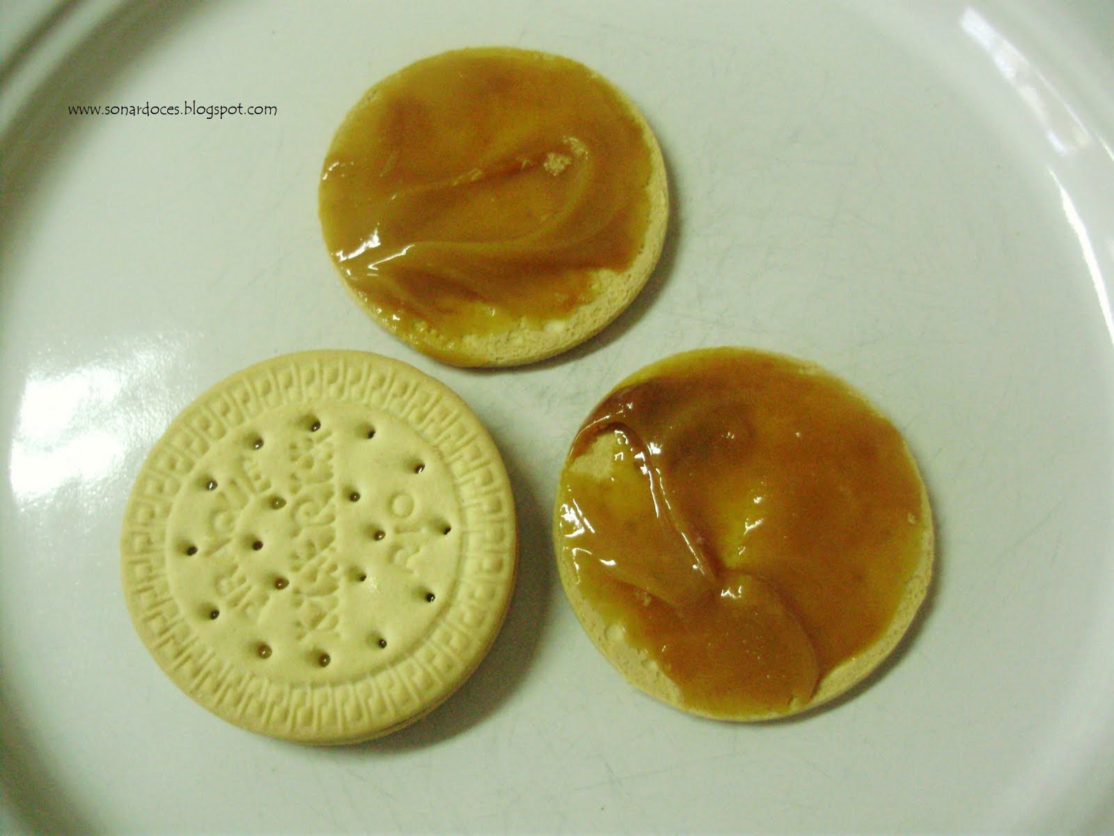 SONARDOCES: PIRULITO DE BOLACHA RECHEADO COM DOCE DE LEITE!