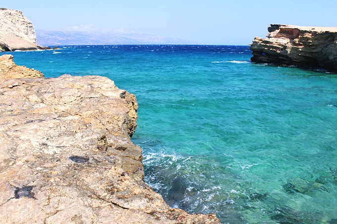 Captivating beauty of Xilobatis bay | Koufonisia island | GLAM FAB HAPPY