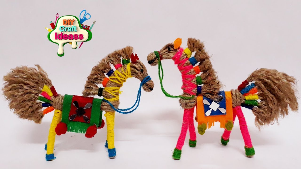 Cavalo De Material Reciclavel - RETOEDU