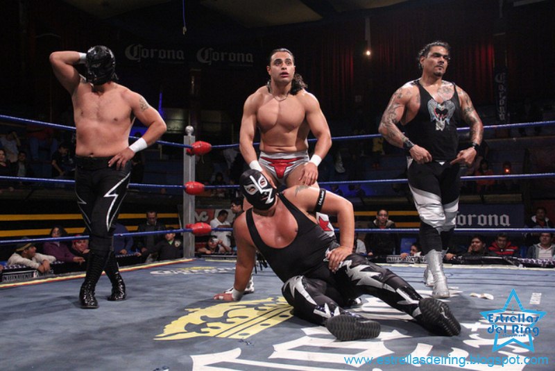 ESTRELLAS DEL RING.: Canek triunfo sobre el Rayo en el 49 Aniversario ...